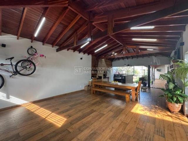 Oportunidade Única: Casa à venda em Santa Bárbara D&apos oeste SP, 3 quartos, 1 suíte, 2 salas, 3 banheir