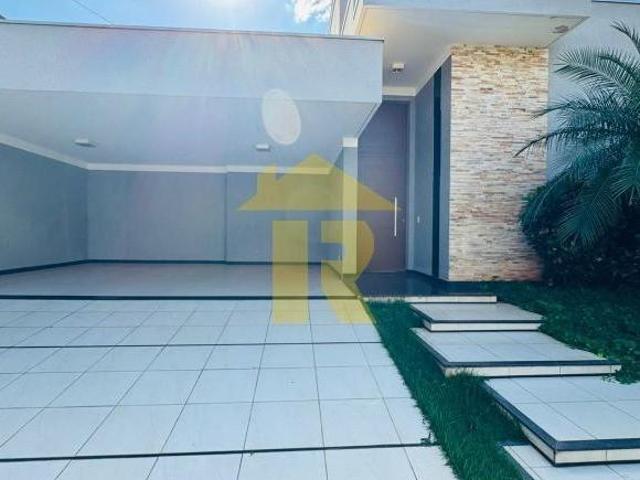 Oportunidade única: Casa com 3 suítes e 5 vagas na Residencial Gaivota I, São José do Rio Preto SP