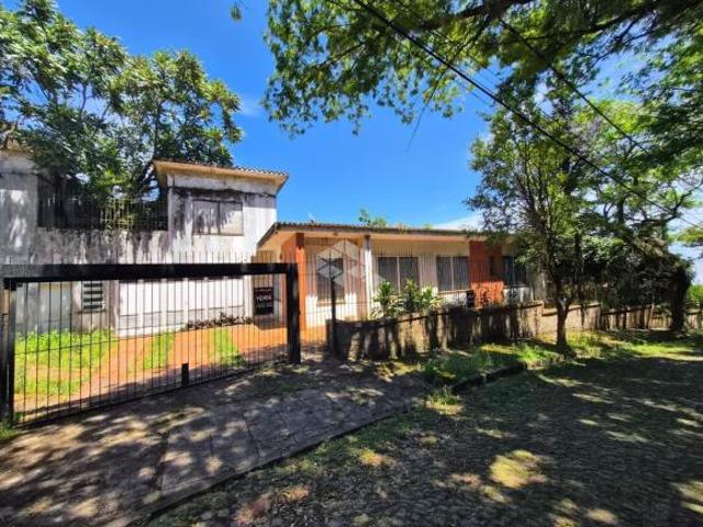 Oportunidade Única: Casa com Vista Espetacular para o Guaíba na Vila Conceição!