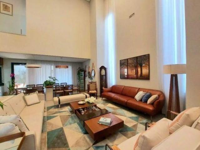Oportunidade Única: Casa dos Seus Sonhos no Alphaville Nova Esplanada