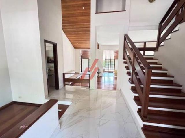 Oportunidade única: Casa em condomínio de alto padrão com 4 quartos em Alphaville Residencial Zero