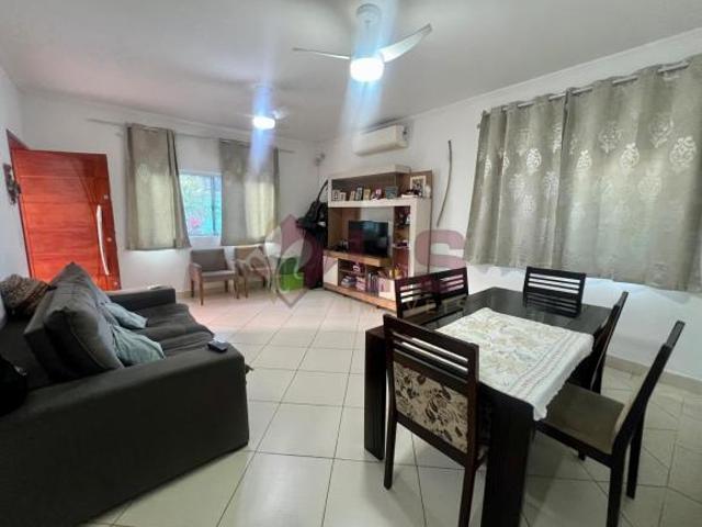 Oportunidade Única! Casa Lote Inteiro à Venda no Jd das Palmeiras com 3 dormitórios