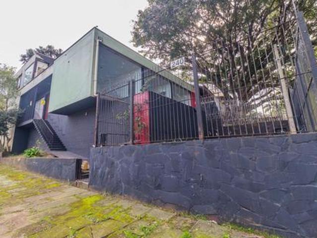Oportunidade Única: Casa para Fins Residencial ou Comercial em Local Estratégico!