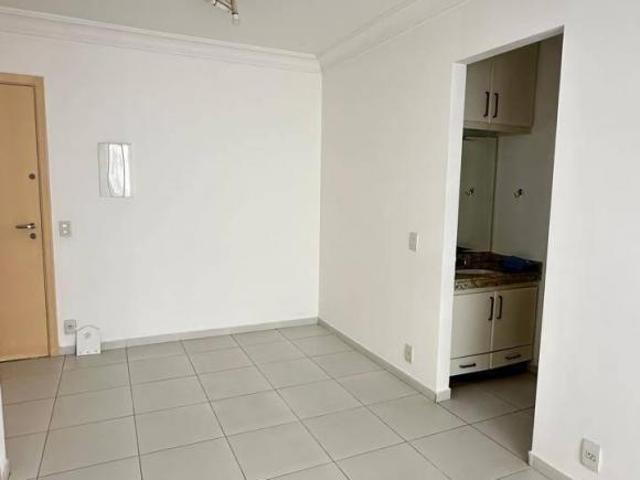 OPORTUNIDADE ÚNICA! APTO CHARMOSO EM ANDAR ALTO, PRÓXIMO AO METRÔ !