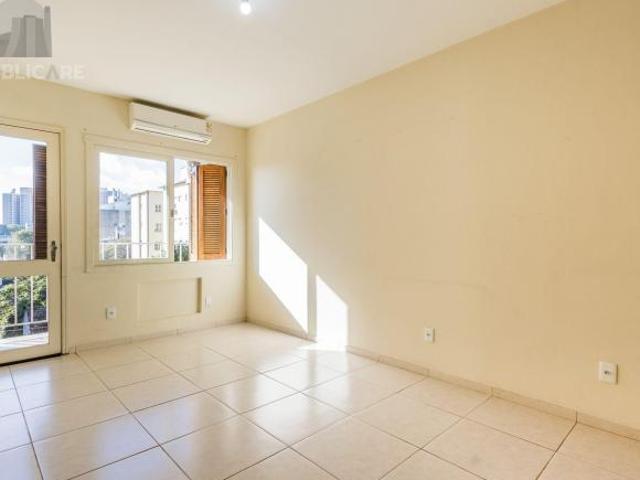 Oportunidade única: Apartamento com dois dormitórios e vaga de garagem à venda n