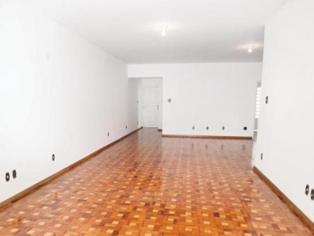 Oportunidade única: Apartamento à venda com 3 quartos, sala ampla e 3 banheiros na Bela Vista, São P