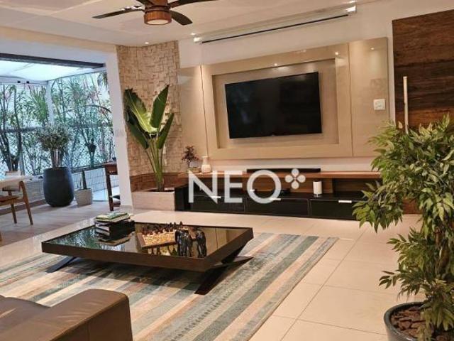 OPORTUNIDADE ÚNICA Apartamento Garden com 217 m² Porteira Fechada!