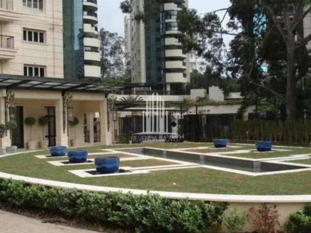 Oportunidade única: Apartamento de luxo com 4 suítes e 607m² no Morumbi, São Paulo SP!