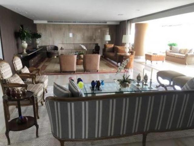 Oportunidade única! Apartamento de luxo no Campo Belo, São Paulo. 4 suítes, 495m², 5 vagas. Agende s