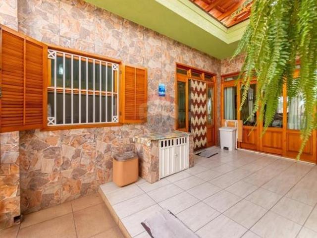 Oportunidade Única de Investimento na Vila Jaguara: Imóvel de Renda com 6 Unidades Independentes!