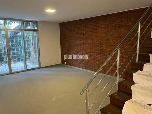 Oportunidade única de investimento e moradia em MOEMA