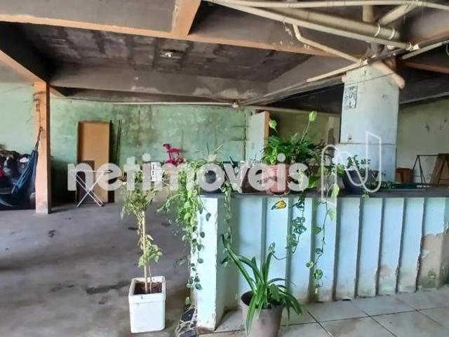 Oportunidade Única de Investimento e Moradia no Jardim Vitória