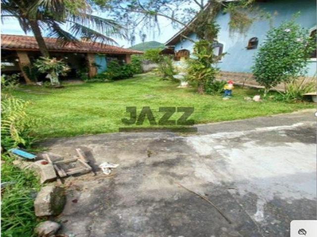 Oportunidade ÚNICA em Caraguatatuba! A casa dos seus sonhos está te esperando no bairro Martim de Sá