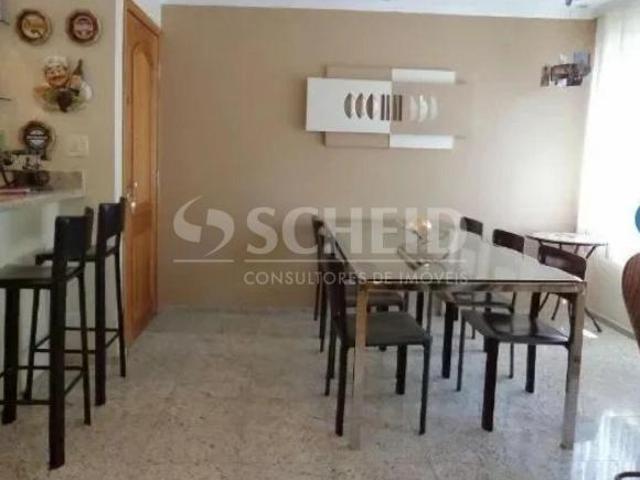 Oportunidade Única em Moema! Apto. Mobiliado a Passos do Metrô e com Lazer Completo