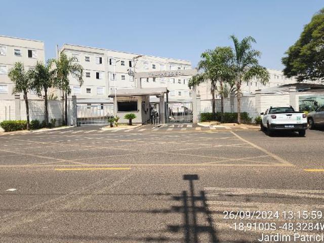 Oportunidade Única em UBERLANDIA MG | Tipo: Apartamento | Negociação: Venda Online | Situação: Imóvel