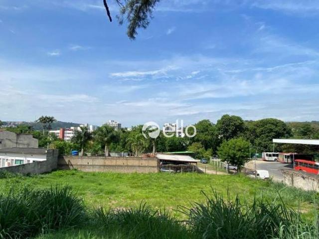 Oportunidade Única! Excelente Área Comercial na Região Central de Pedro Leopoldo!