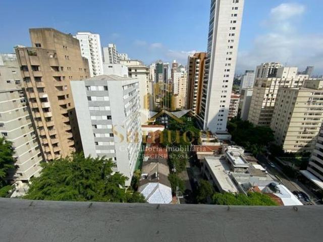 Oportunidade Única! Imóvel nos Jardins para Reforma Espaço e Elegância em um Só Lugar!