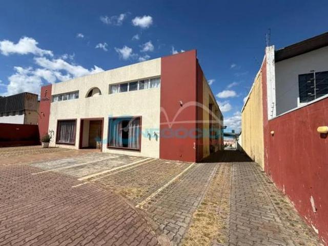 OPORTUNIDADE ÚNICA | IMÓVEL COMERCIAL DE ALTO PADRÃO