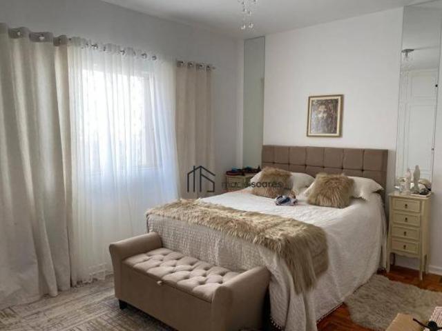 Oportunidade Única! Imóvel de 200m² no Centro de Poços de Caldas 4 Quartos, 2 Suítes por R$ 1.499