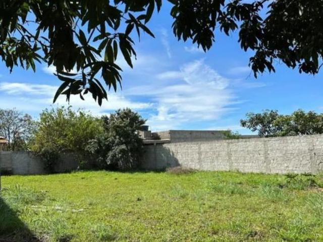 Oportunidade única: lote em condomínio na Ponte Alta Norte, Brasília DF. Não perca essa chance!