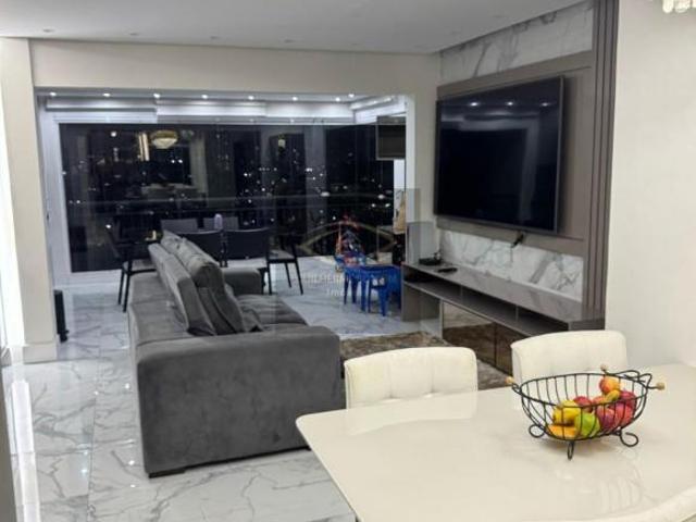 Oportunidade única! Lindo apartamento à venda PORTEIRA FECHADA no Condomínio Gran Village