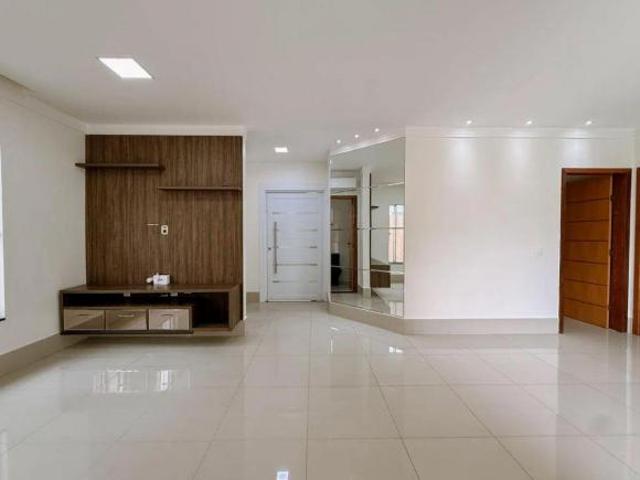 Oportunidade ÚNICA! Linda casa em Vila Cordeiro SP