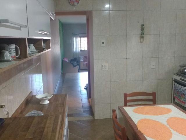 Oportunidade Única no Jardim Capela: Casa e Conforto