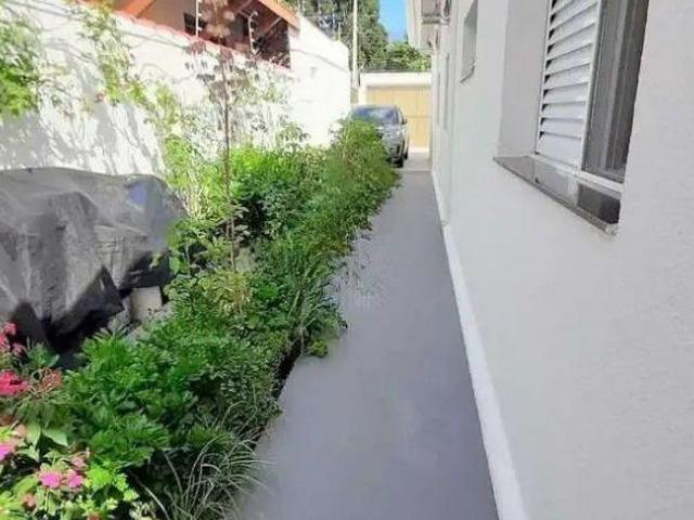Oportunidade Única no Jardim Esplanada: Casa Ampla com 7 Vagas e Área de Lazer