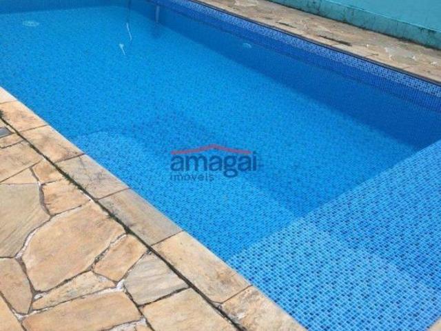 Oportunidade Única no Villa Branca Casa Térrea de Madeira com Piscina!
