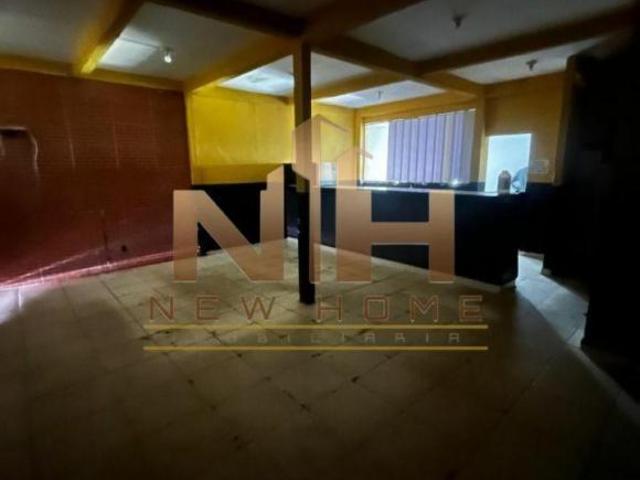 Oportunidade Única na QNM 22 ? Loja Comercial + Casa nos Fundos em Lote Amplo e Valorizado