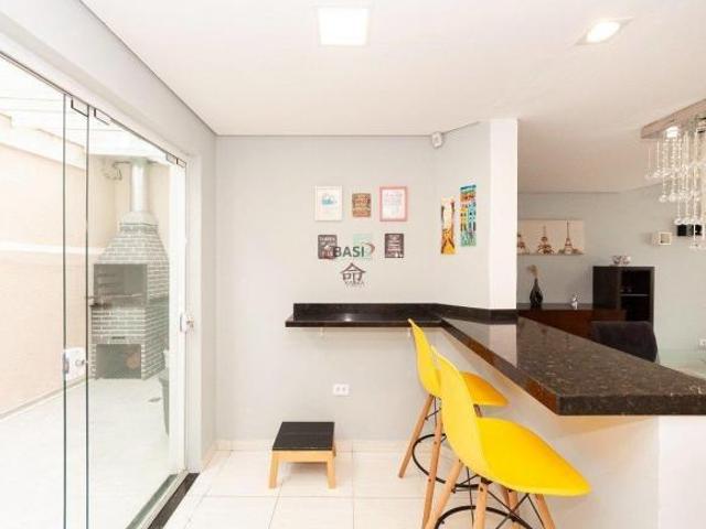 Oportunidade Unica! Sobrado Triplex em Condominio Fechado!