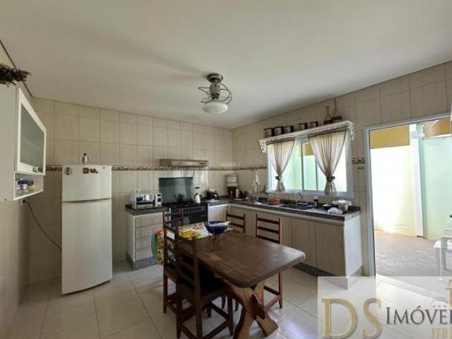 OPORTUNIDADE ÚNICA! Sobrado com 4 quartos no Parque Residencial Mayard, Itu/SP 207,56m² Agende s