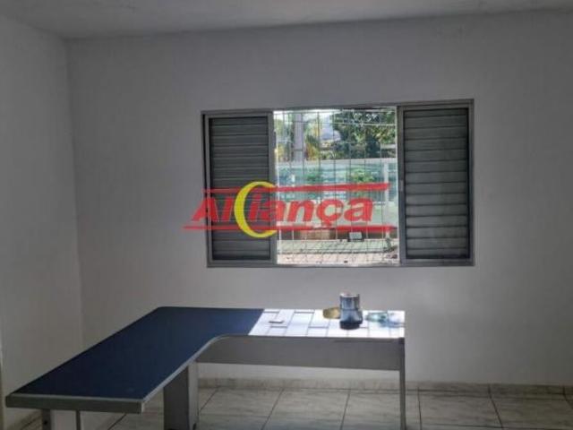 Oportunidade Única: Sobrado Comercial no Jardim Moreira Guarulhos