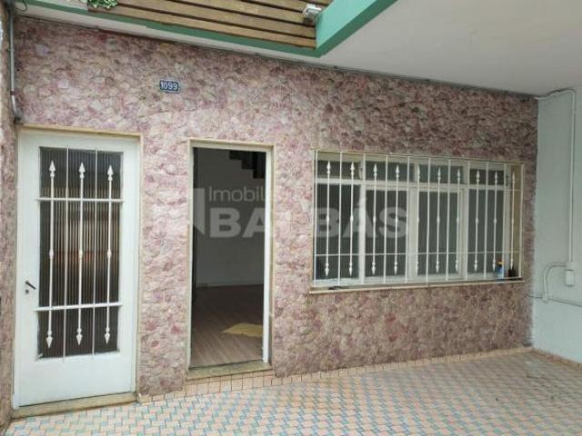 OPORTUNIDADE ÚNICA: Sobrado Espaçoso no Coração do Tatuapé Ideal para Moradia ou Comércio!