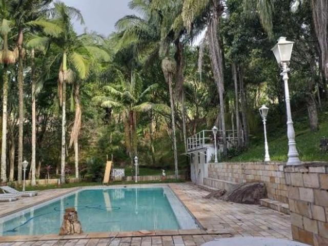 Oportunidade Única: Sitio com asfalto ate a porteira 237.000 m² em Atibaia SP, Bairro Portão!