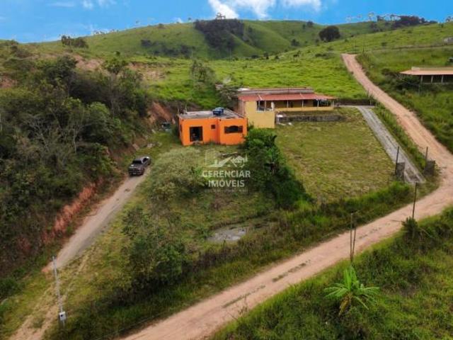 Oportunidade Única! por R$ 200 mil – Chácara Completa Nascente Exclusiva, 3 Quartos,1 Suíte e pomar