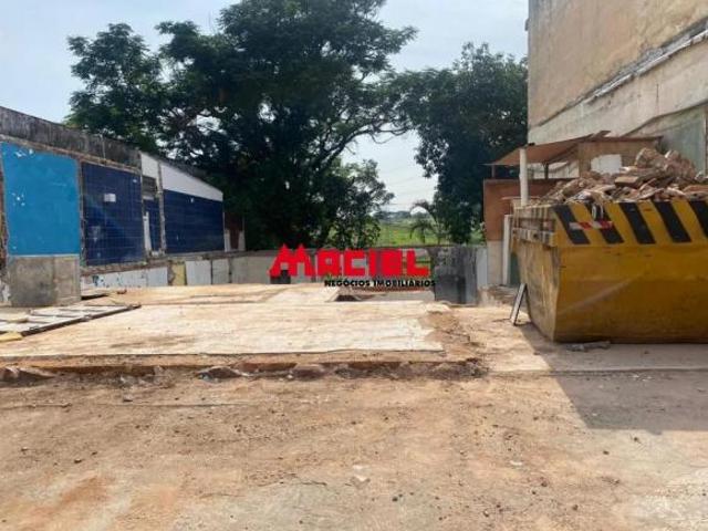 OPORTUNIDADE ÚNICA PARA INVESTIMENTO, TERRENO COMERCIAL NA AV. NELSON D`ÁVILA