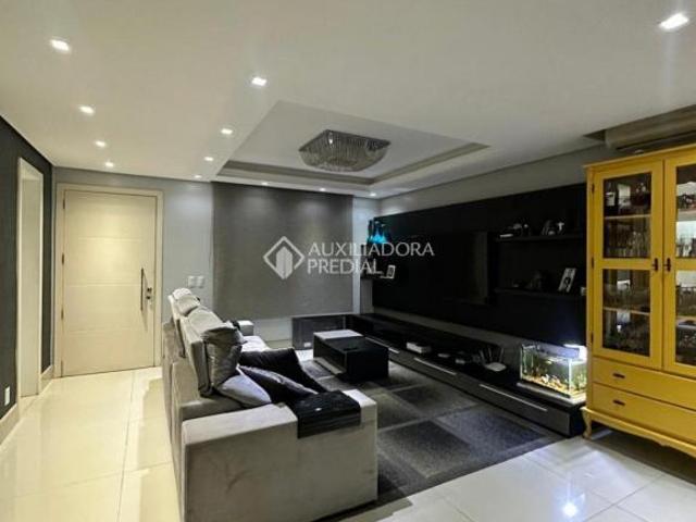 Oportunidade única para sua família! Casa com 3 dormitórios em condomínio completo e privativo