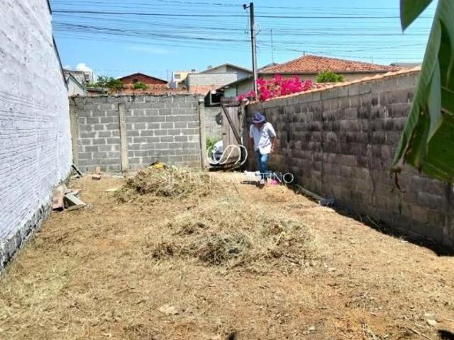 Oportunidade única: Terreno à venda em Pindamonhangaba SP, no Conjunto Residencial Araretama, com 12