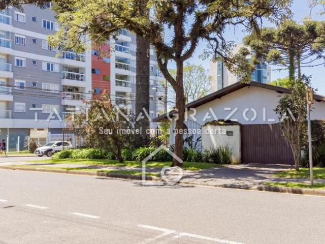 Terreno 850m² ZR4 no Bacacheri — Curitiba, Permuta Híbrida, Alto Potencial Construtivo