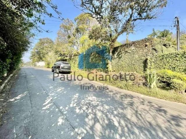 Ícone da Arquitetura Brasileira à Venda na Granja Viana
