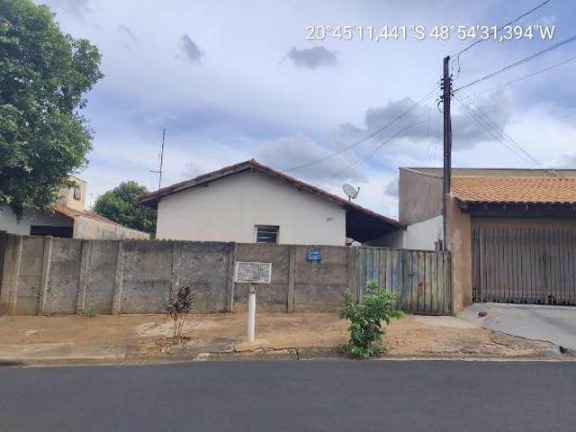 Oportunidade valiosa — Casa no Conjunto Habitacional Helio Cazarin, Olimpia SP, Nº 101, 3 quartos, 219,42m² | Licitação Aberta