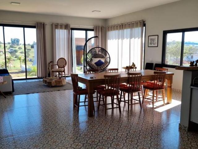 OPORTUNIDADE Vendo casa vista pra represa com piscina