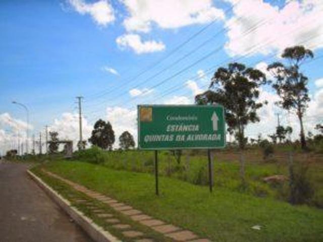 Oportunidade vendo lote murado na quadra 01 no Condomínio Estância Quintas da Alvorada!