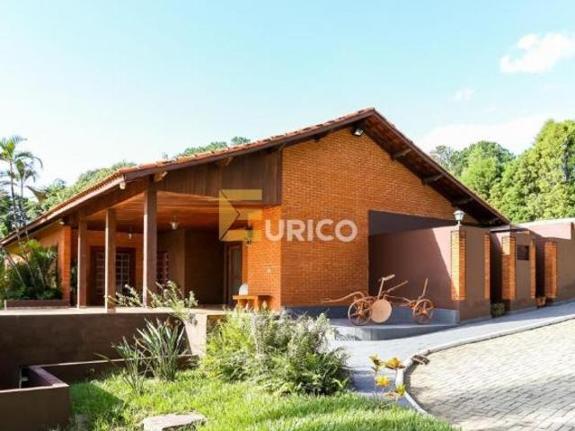 Oportunidade: Vende se Propriedade Comercial e de Lazer em Iperó, pronta para operação de eventos ou