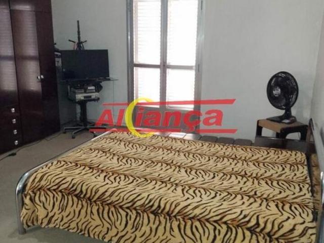 OPORTUNIDADE VILA ROSÁLIA