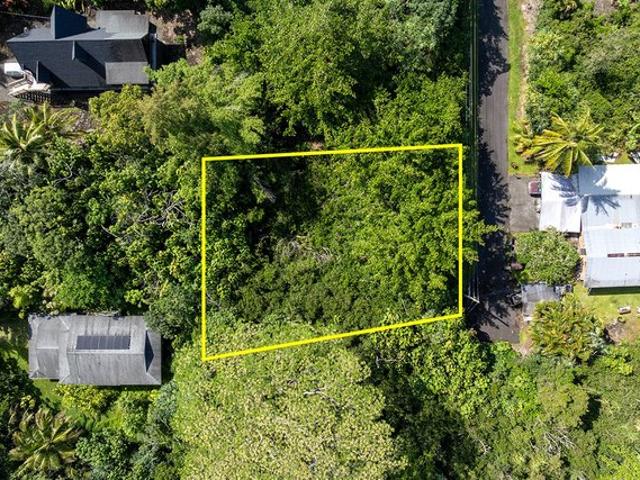 Opakapaka St, Pahoa, HI 96778
