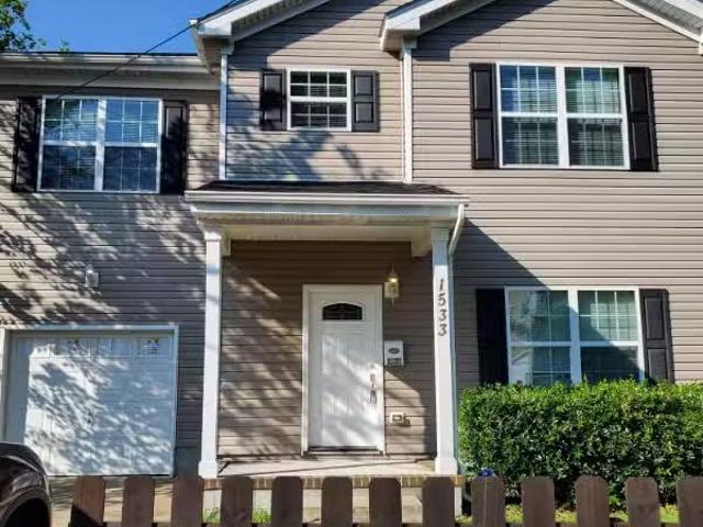Open Floor / 4 Bedroom house Built in 2018 1533 Manson St