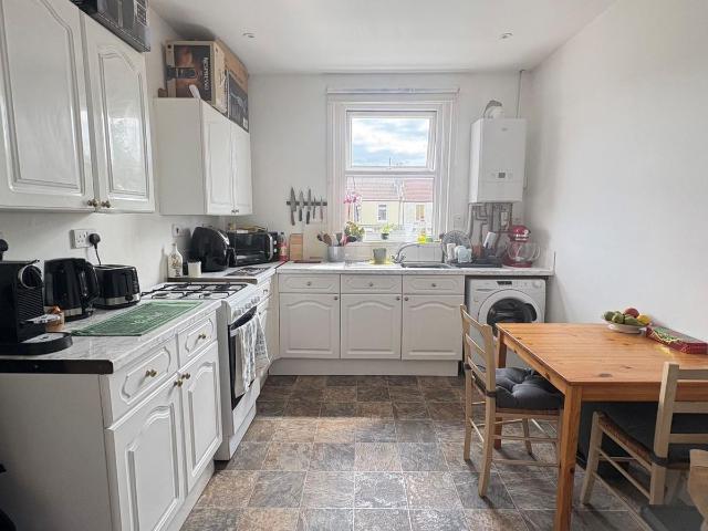 Ophir Road, Portsmouth PO2, 1 bed flat to rent, £900 pcm | PrimeLocation
