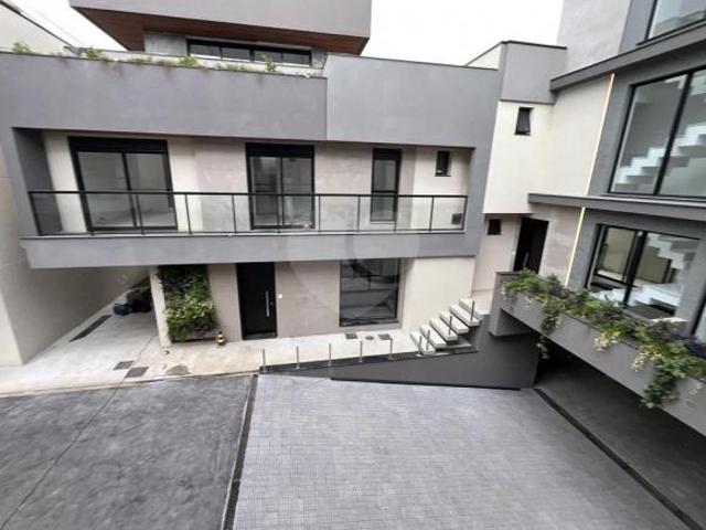 OPUS HAUS Sobrado Contemporâneo no Seminário com Terraço Gourmet